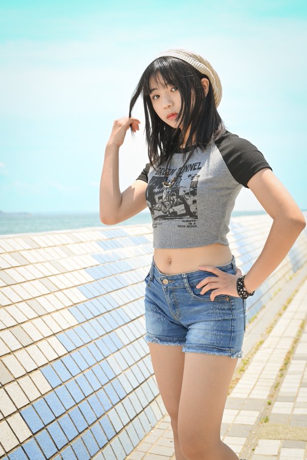 【5ch画像集】【画像】最近のJSやJCさん、発育が良すぎる : 江口な雑談